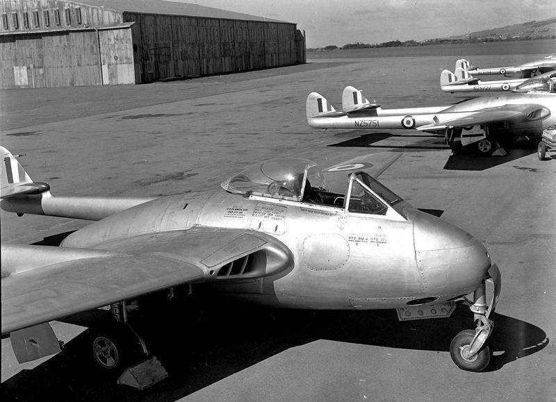 Aviation. RNZAF, Royal New Zealand Air Force, de Havilland DH.110/DH ...