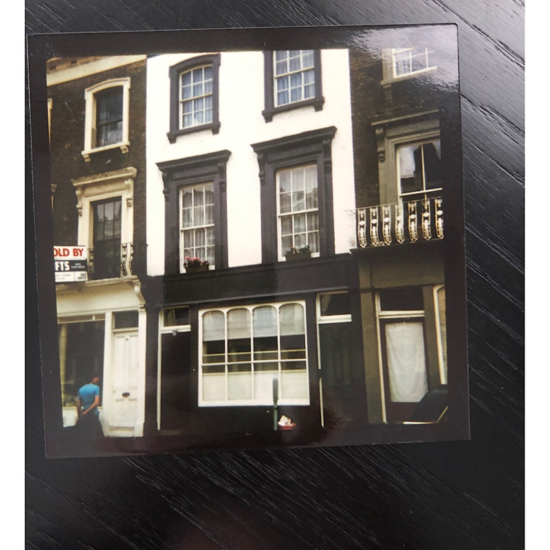 Photo - of Dobell's lodging house in London ; P2000/2 | eHive