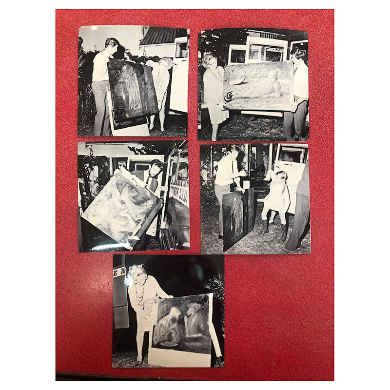 Photos - Series of 5 photos of the executors at Dobell House removing ...