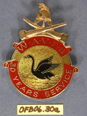 Commemorative Medal, Long Service (30 voluntary years); OFB2006.030a-c ...