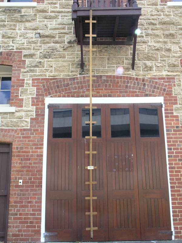 Pompier Ladder; 1900-1909?; OFB2006.183 | eHive