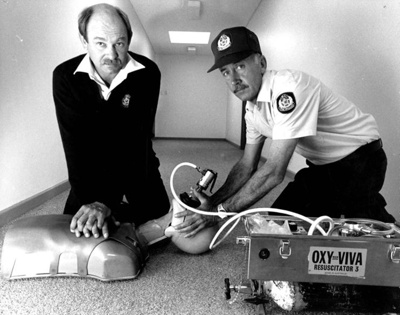 Photograph, Two firefighters from Wangara Fire Station using Oxy-Viva ...