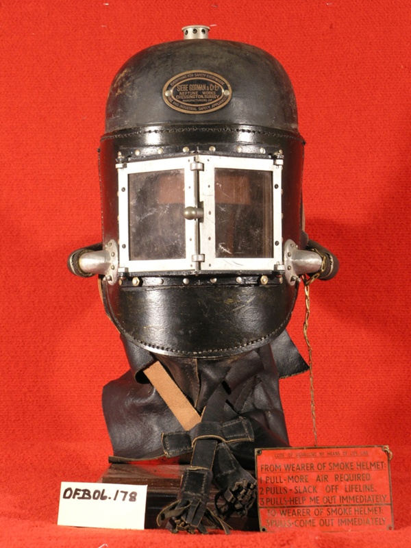 Breathing Apparatus, Smoke Helmet; Siebe Gorman & Co Ltd; 1913 ...