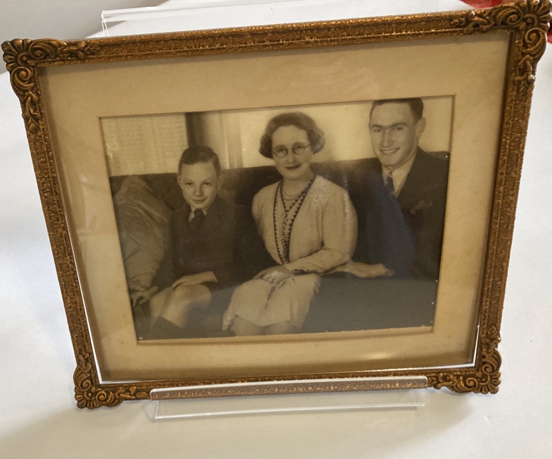 Peter, Myrtle & Edwin Land - Photograph; 2022.62.1 | eHive