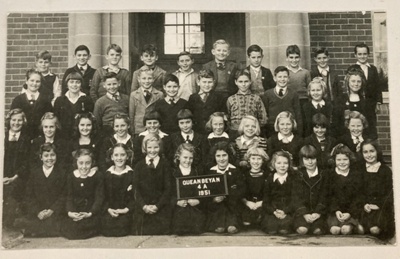 Queanbeyan Public School Class 4A ; 1951; MF2024.279 | eHive