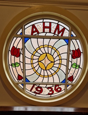 Leadlight Window ; 1936; 2025.106 | eHive