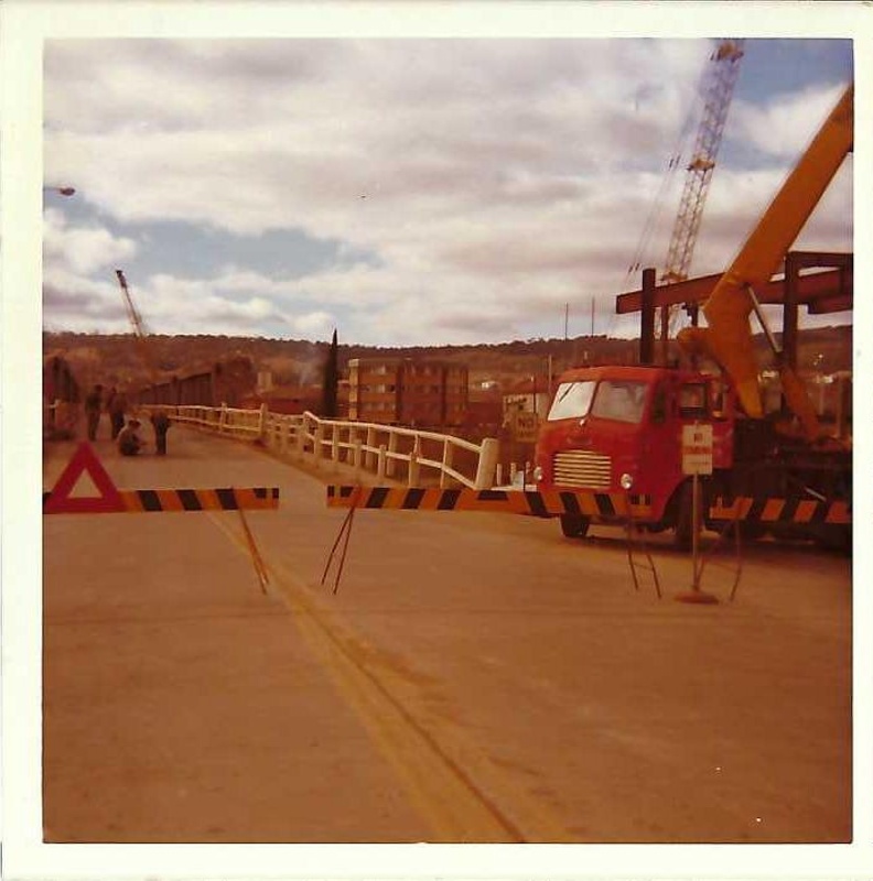 Demolition of Queanbeyan Bridge; 1973; MF2016.738 | eHive
