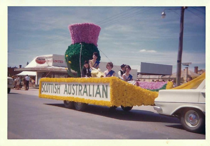 Floral Festival Parade Floats; MF2016.735 | eHive