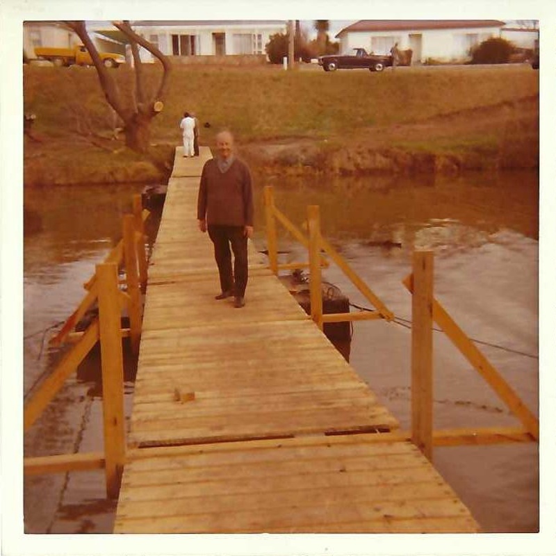 Ernie Beaver - Pontoon Bridge Queanbeyan River.; 1973; MF2016.784 | eHive