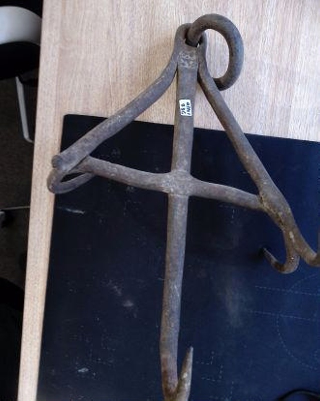 Possibly a meat hook with 4 hooks; O/82/236 | eHive
