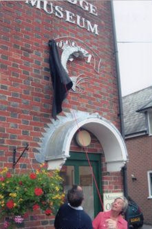 Unveiling of leaping fish sculpture mounted on wall of Fordingbridge ...