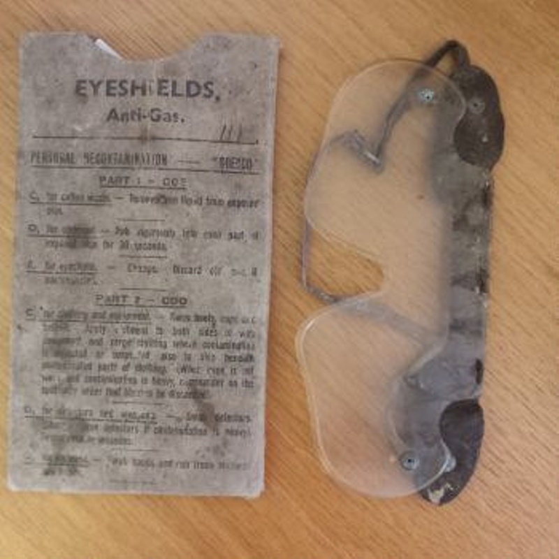 WW2 Anti-Gas Eyeshields in card board envelope with decontamination ...
