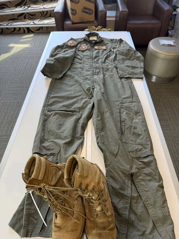 Royal Australian Air Force (RAAF) Flight Engineer circa 2000 to current ...