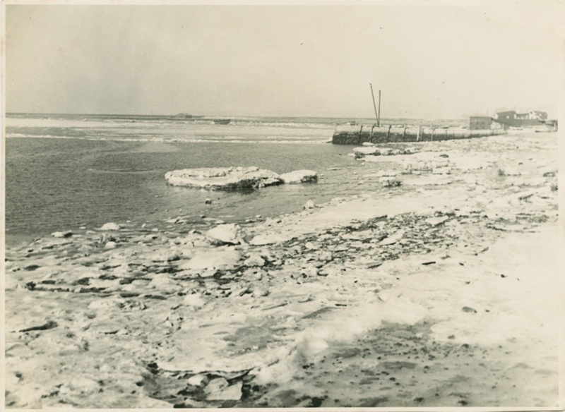 Alde River, Slaughden Quay - Frozen - 2.2.1956; ALUMT.A345.12 | eHive
