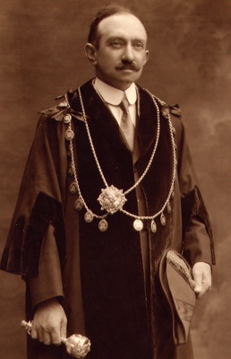 William Comer Reade - 1935 (Mayor 1926-27 & 1935); ALUMT.A928.17 | eHive