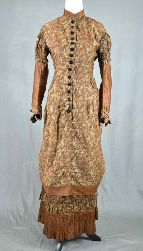 Bustle dress; 1870s; MPM200 | eHive