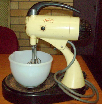 Sunbeam Mixmaster Model A-9B-B; 1950s; 2018.9389 | eHive