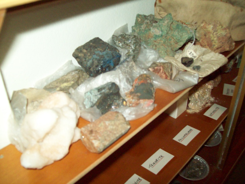 Collection of ore samples; 2012.3709 | eHive