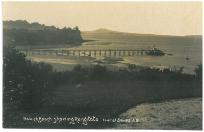 Howick Wharf c1914; Duncan, Frank; c1914; 2016.592.29 | eHive