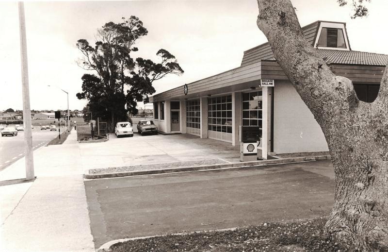 Ambulance Station, Papakura/ Howick Highway.; 1980; 11085 | eHive
