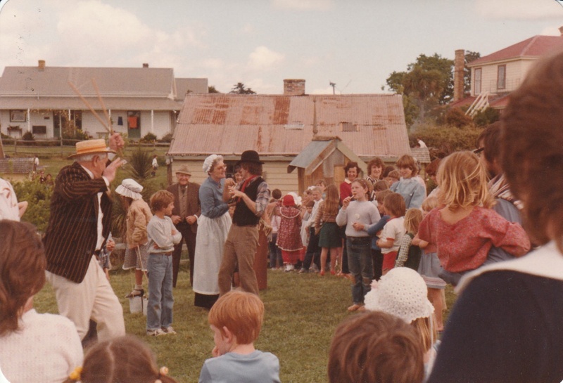 Mr 'Diablo' (Jack Shipman) photographing Irene and Jeff Milne, dancing ...