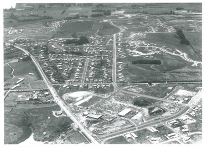 Aerial view of Pakuranga c.1970; Whites Aviation; c1970; 2016.494.103 ...