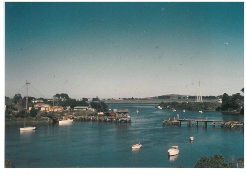 Building the new Panmure Bridge, 1950; Wigley, Paul; 1950; 2017.289.25 ...