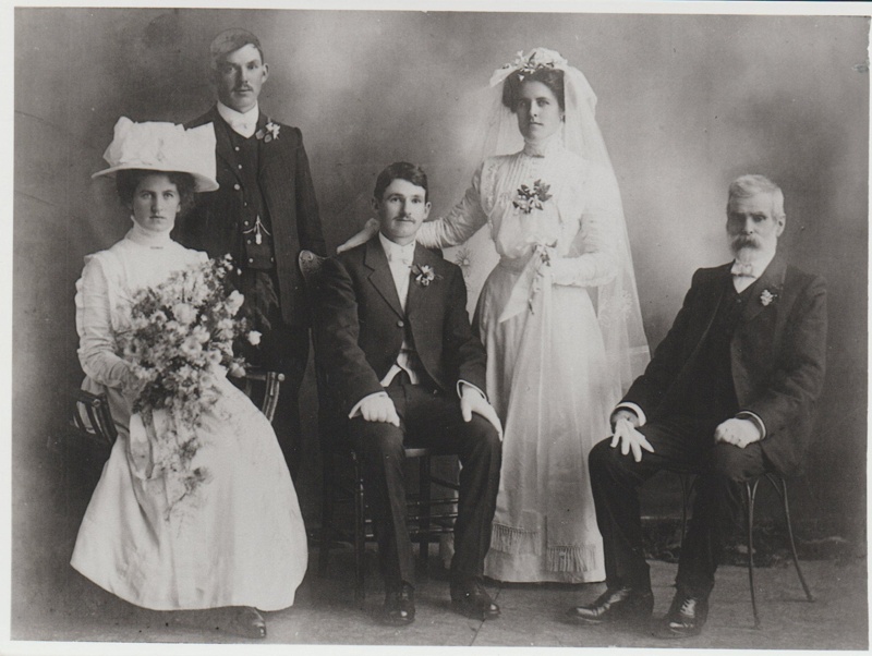 The wedding of Ann Elizabeth Hare and Edgar George White; 30/06/1909 ...