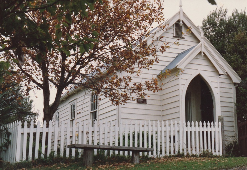 The Howick Methodist Church in Howick Historical Village.; La Roche ...