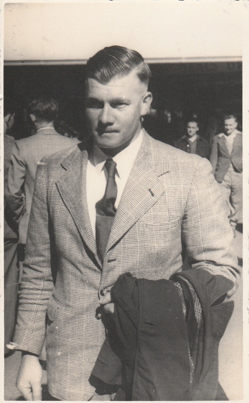 Robert (Bob)Hattaway.; Sunbeam Studio, Queen St.; P2021.164.07 | eHive