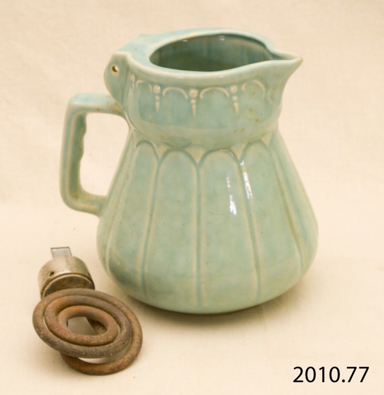 Jug, electric; Temuka Pottery; Mid 20th century; 2010.77 | eHive