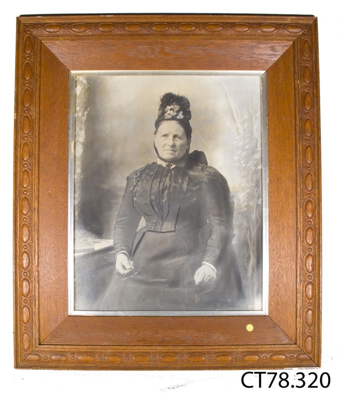 Photograph [Martha Logan, wife of Glasgow Logan]; [?]; 19th century ...