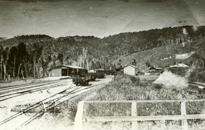 Photograph [Maclennan Railway Station, The Catlins]; [?]; c1915; CT79 ...