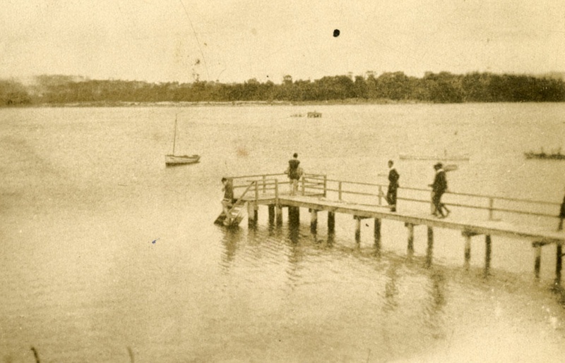 Photograph [Old Pounawea Jetty]; [?]; Early 20th century; CT98.2082r.1 ...