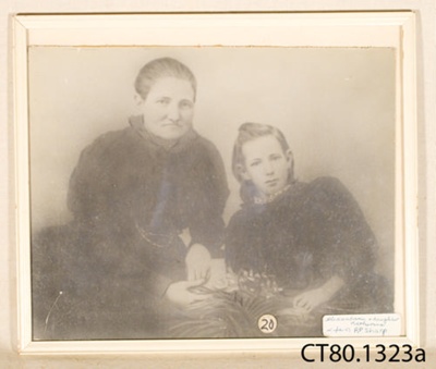 Photograph [Alexandria and Katherine Sharp]; [?]; Late 19th century ...