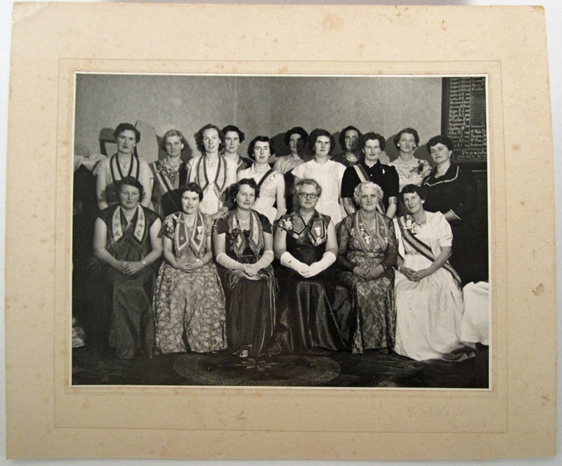 Photograph [Rebecca Lodge members]; Rilchie's Studios, Dunedin ...