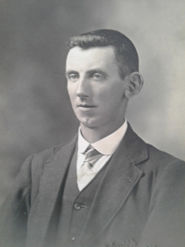 Frank Heaps (?), B&W studio portrait photo.; 0000.0114 | eHive