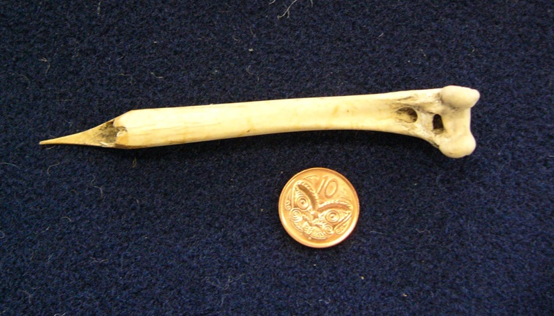 Awl; pre-1800; Oceania, New Zealand, South Island, The Catlins ...