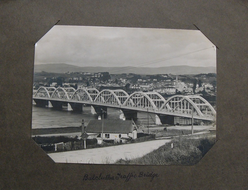 Photograph: Balclutha Traffic Bridge; -; CT78.1288B2 | eHive