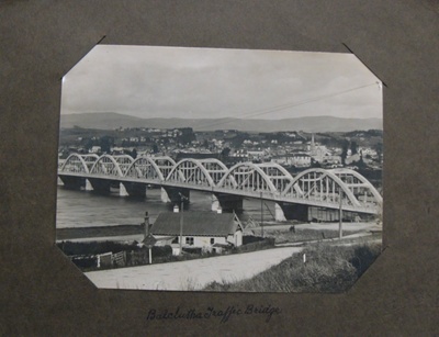Photograph: Balclutha Traffic Bridge; -; CT78.1288B2 | eHive