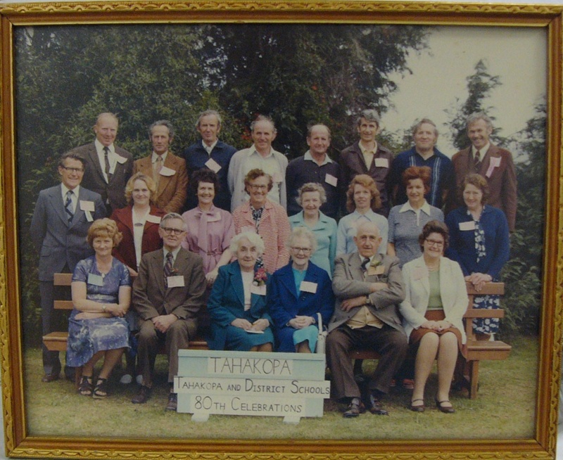 School Reunion photo; 0000.2383 | eHive