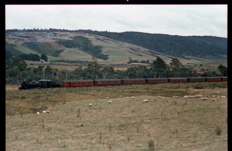 Photographic slides: Last Train Balclutha to Tahakopa ; Graves, Allan ...