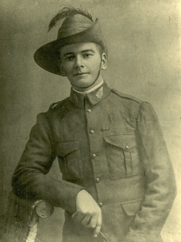 Photograph [Charles Hay]; [?]; [?]; CT78.1006e | eHive