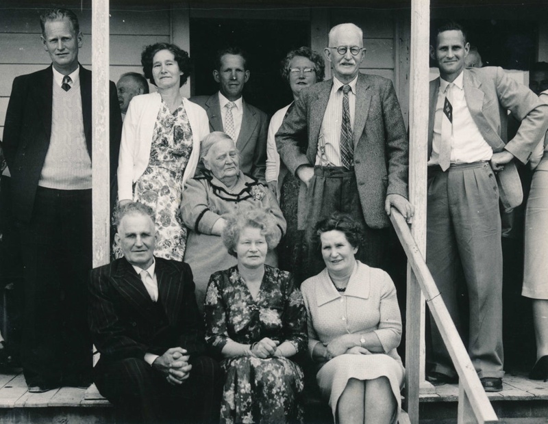Balderston Family; 18-18 | eHive