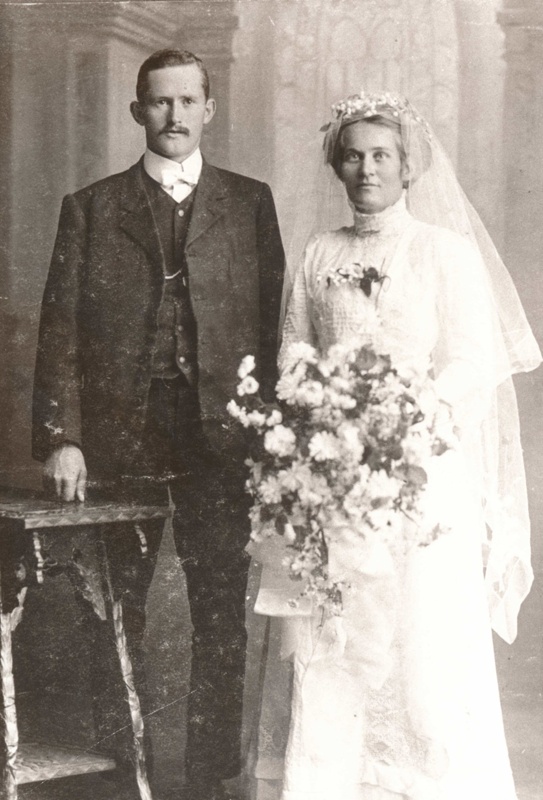 David Balderston & Frances Leslie Wedding; 18-4 | eHive