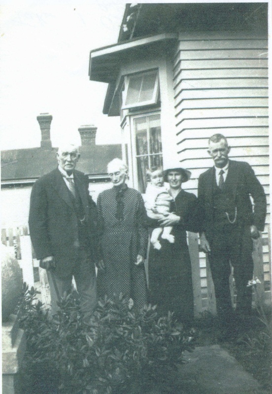 Balderston Family; 18-5 | eHive
