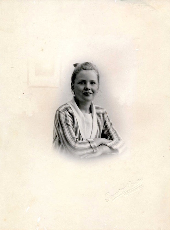 Phyllis May Wharfe; 16-300 | eHive