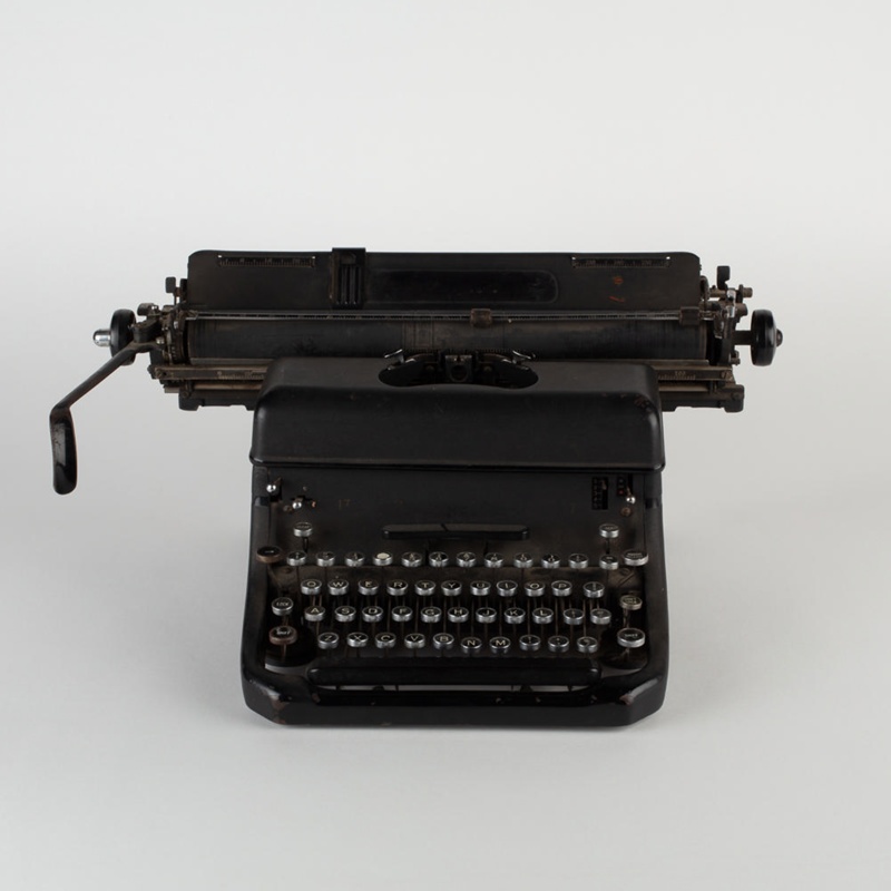 Typewriter, Wyndham RSA; Remington Rand; 1939-1950; WY.1990.97 | eHive
