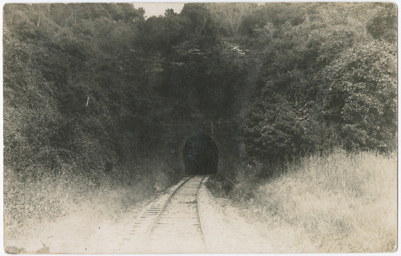 Postcard, South Wyndham Tunnel at Glenham; Unknown printer; 1910-1920 ...