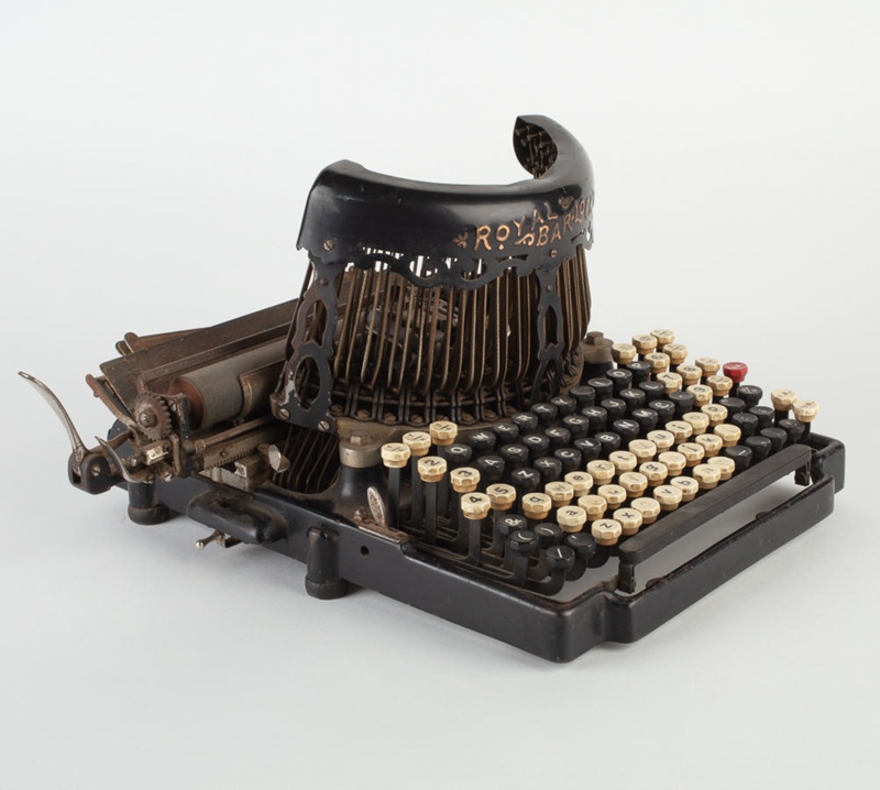 Typewriter, Royal Bar-Lock; Royal Bar-Lock; 1909; WY.2009.20 | eHive
